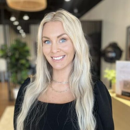 Best Hair Salon Team in Smokey Point, WA | Elle Marie